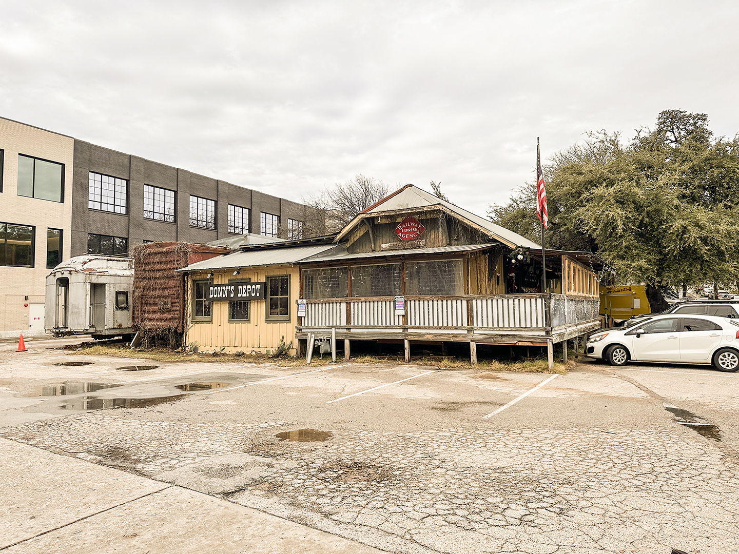 Riding the Rails at the Famous Donn’s Depot - Austin Monthly Magazine