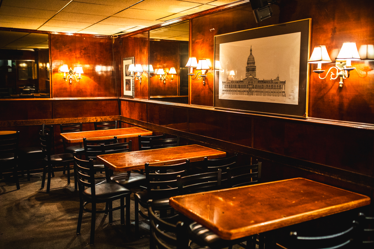 Austin Dive Bar Cloak Room Isn’t Just for Politicos - Austin Monthly ...