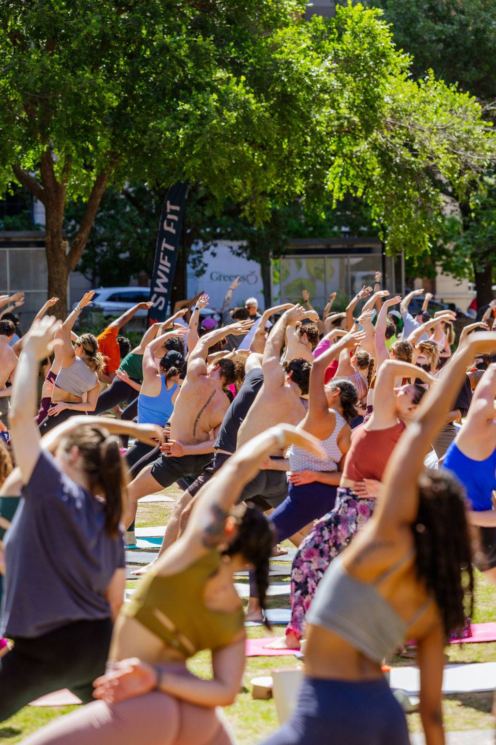 In Photos: Singles Yoga in the City 2025 - Austin Monthly Magazine