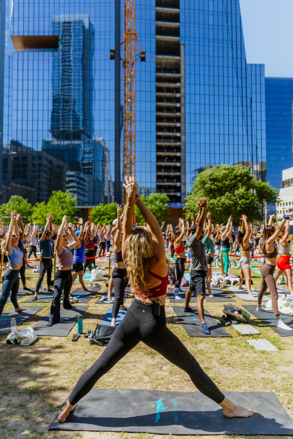 In Photos: Singles Yoga in the City 2025 - Austin Monthly Magazine