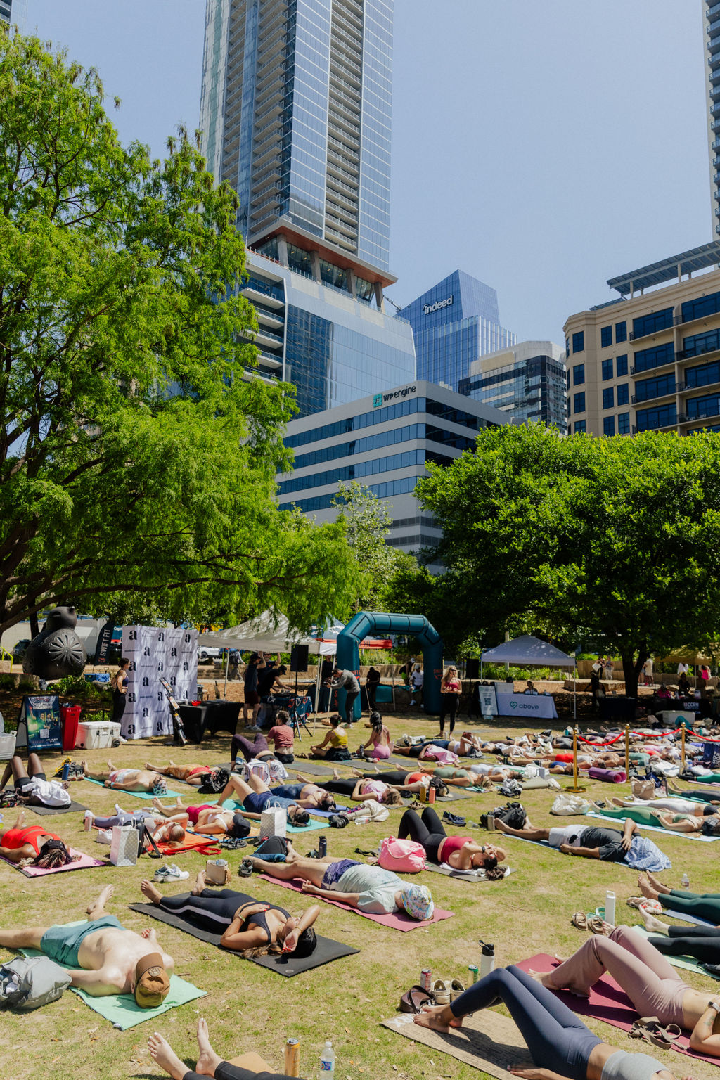 In Photos: Singles Yoga in the City 2025 - Austin Monthly Magazine